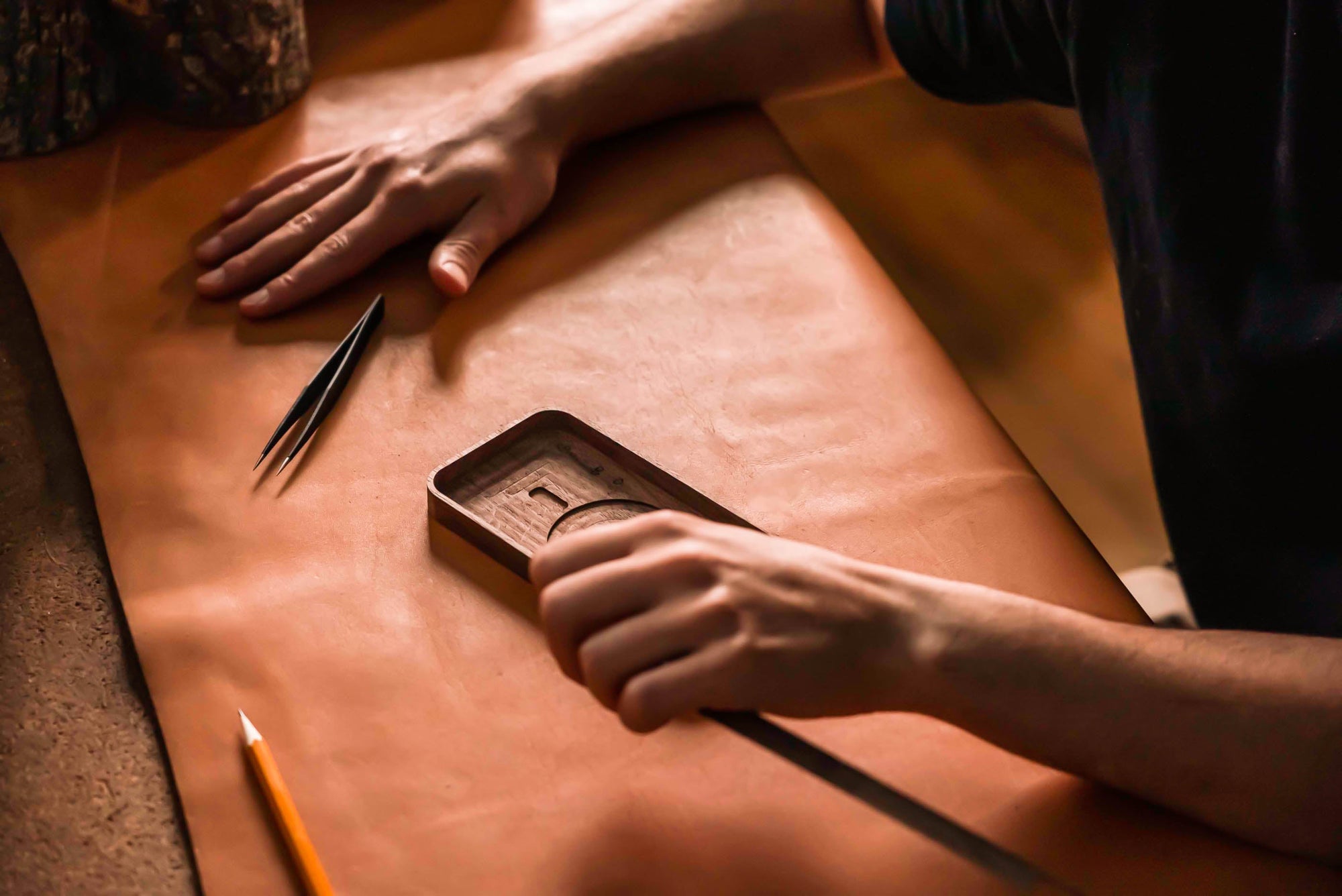 Learn how Kerf Case makes Wood Phone Cases by hand in the US